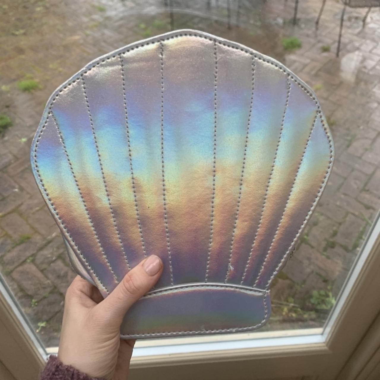 Shiny clam make up brush travel case Amazing... - Depop