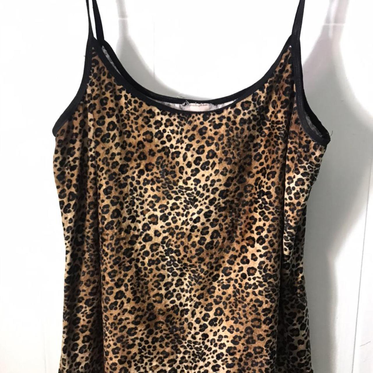 super cute leopard/cheetah print velvet crop top in... - Depop