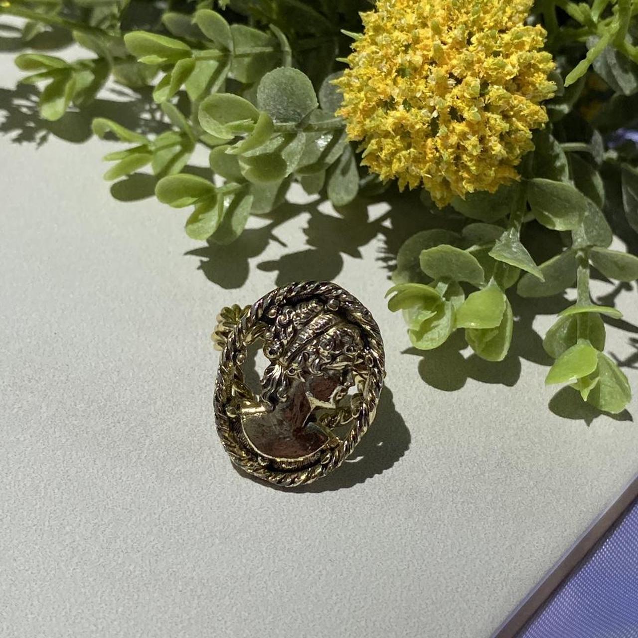 The ‘Alice’ Ring Antique Gold Signet Braided Ring... - Depop