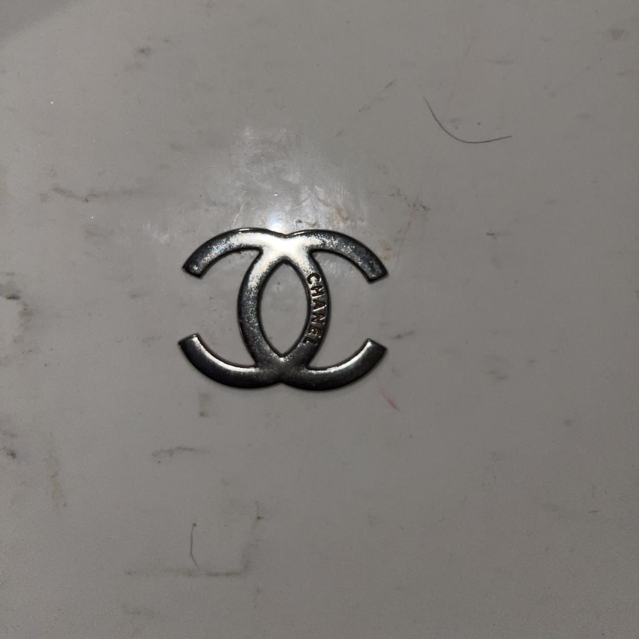 AUTHENTIC CHANEL PURSE EMBLEM TOOK IT OFF A OLD... - Depop
