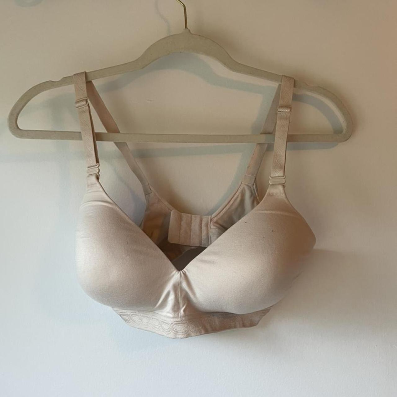 Olga elegant bra- never worn!! It’s just too big on... - Depop