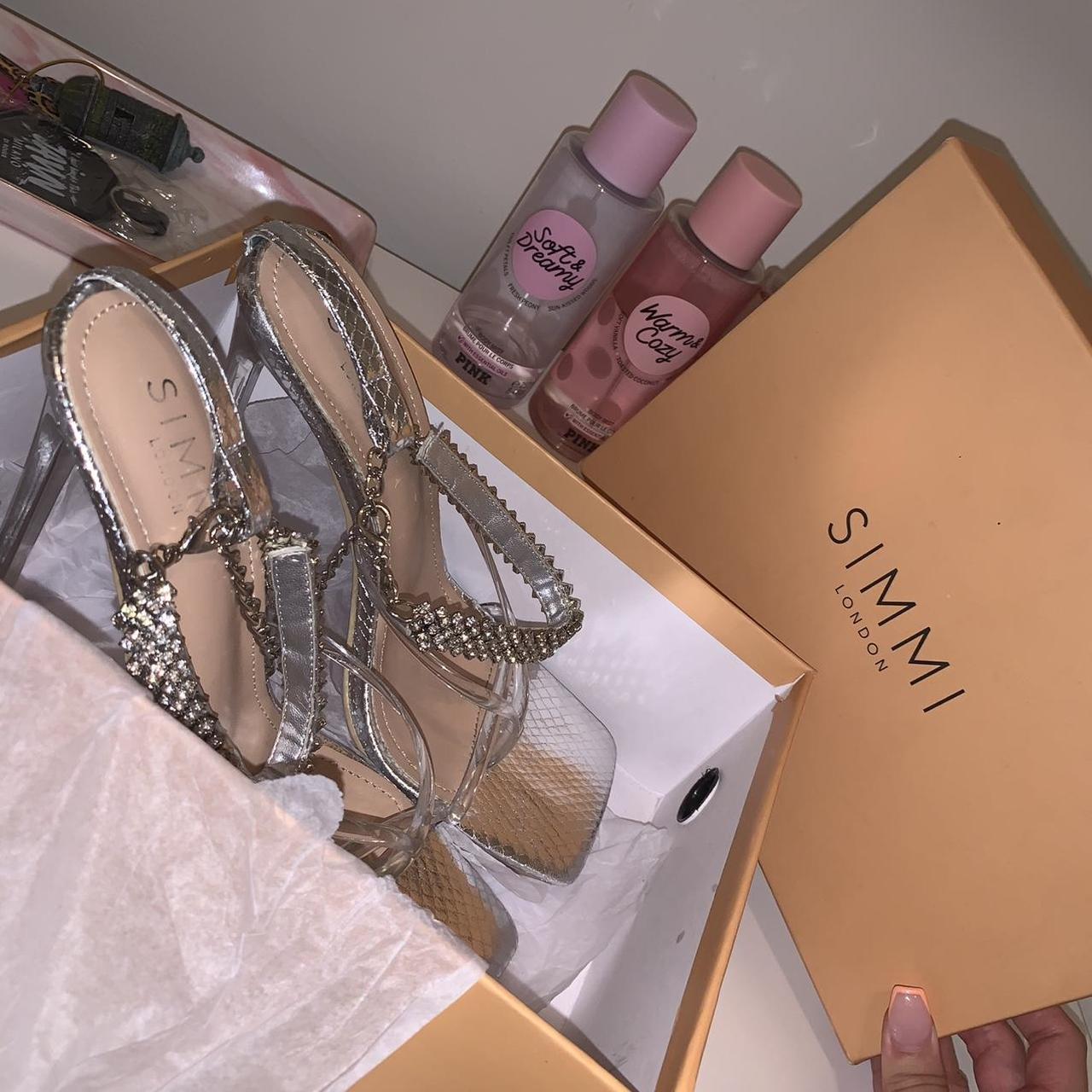 Simmi Women's multi Sandals | Depop