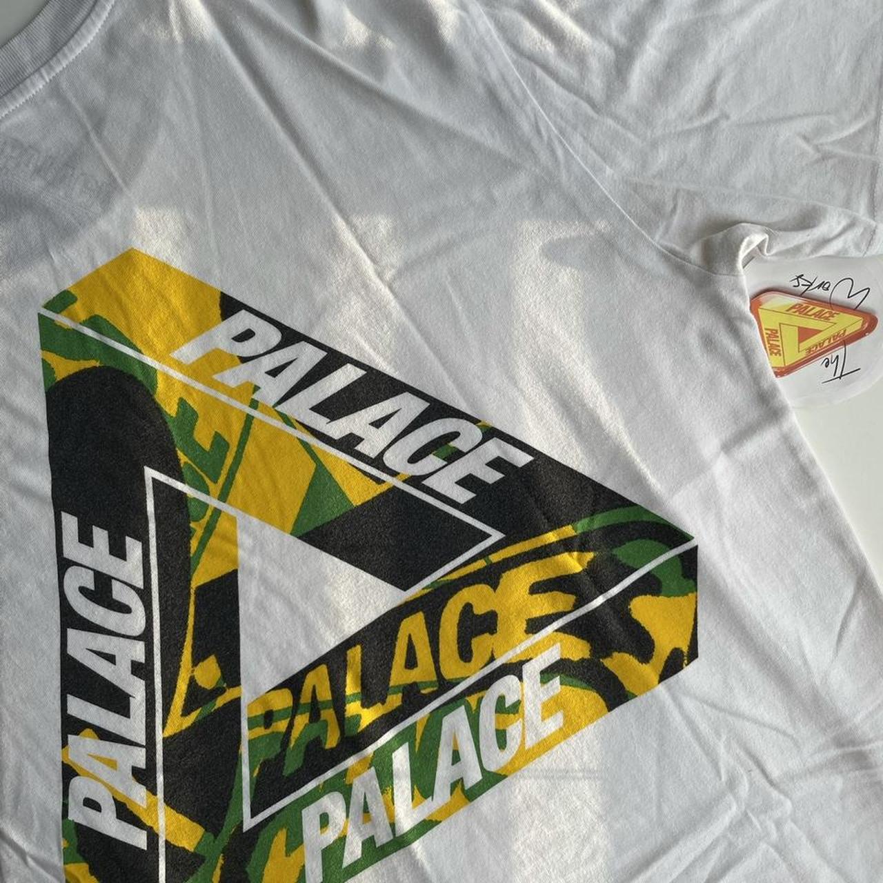 Palace One wave tee / Large / Tee is in good... - Depop