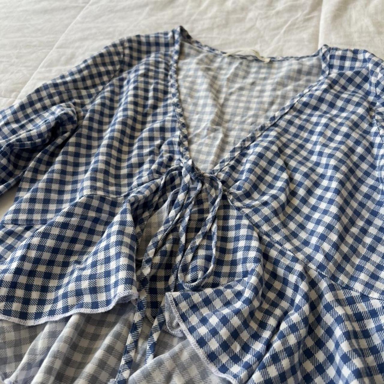 BLUE GINGHAM BLOUSE strings untie at the center and... - Depop