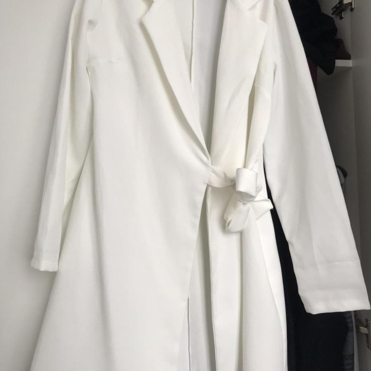 Boohoo Women's White | Depop