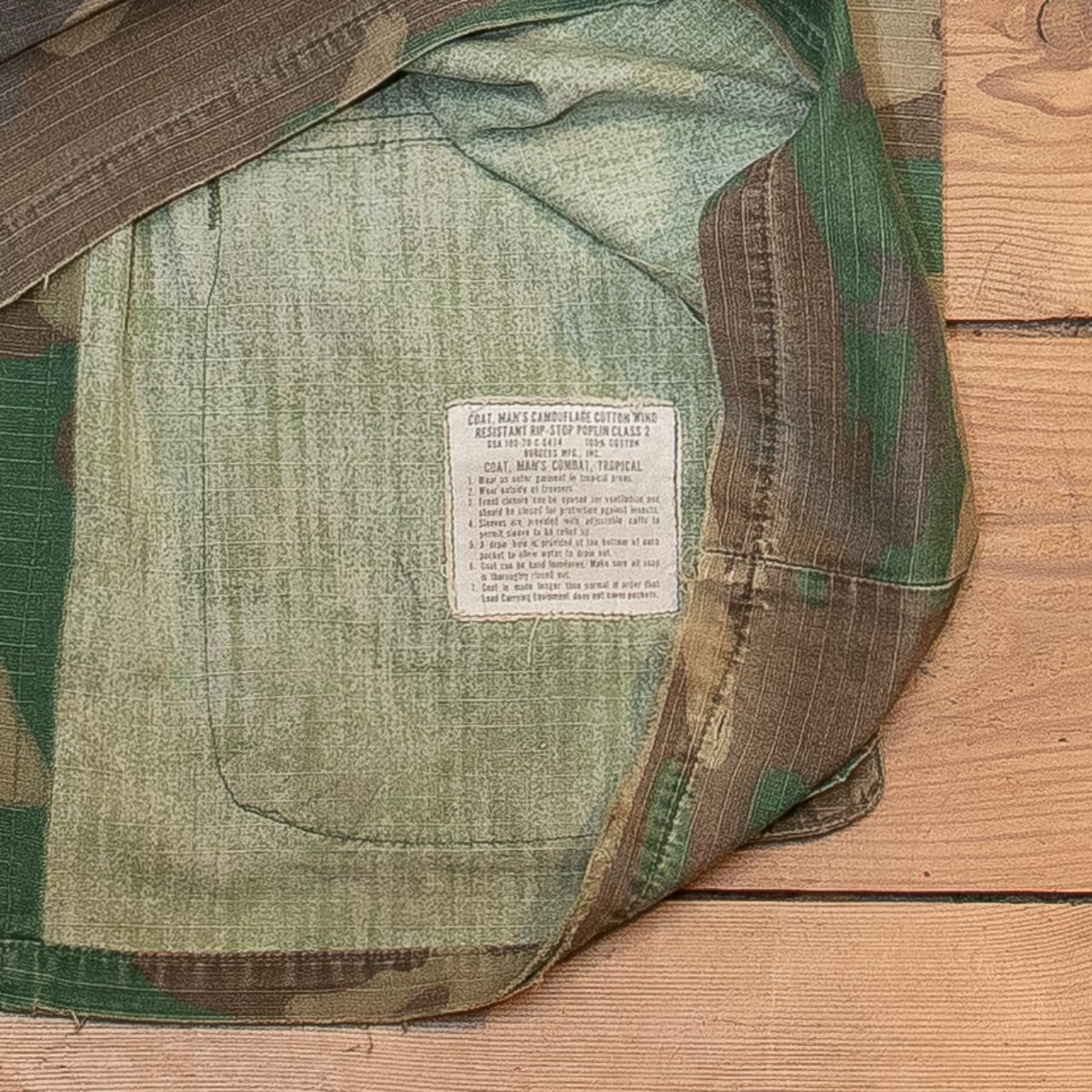 1970 Vintage USMC ERDL Camo Tropical Combat Coat... - Depop