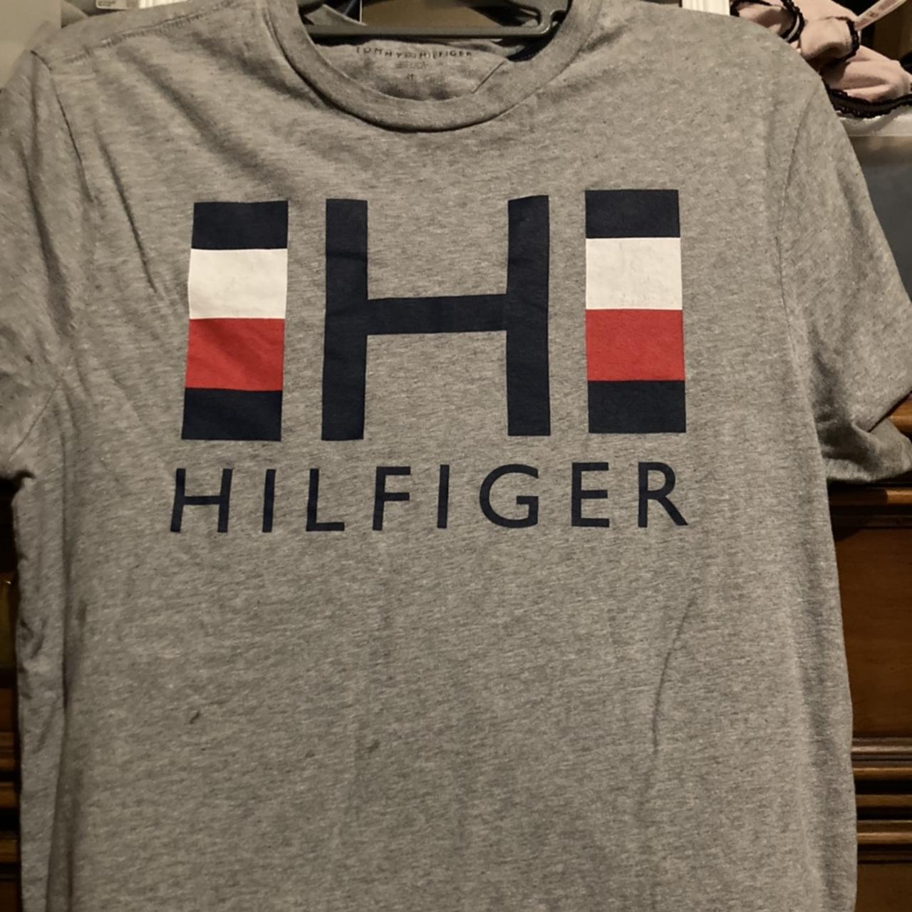 Tommy shirt good condition - Depop