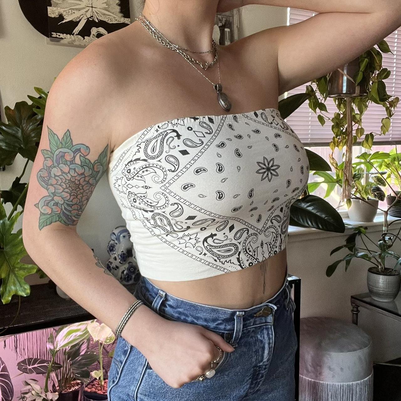 White Bandana Print Tube Top 🐈⬛🕸 Only Worn Twice In Depop
