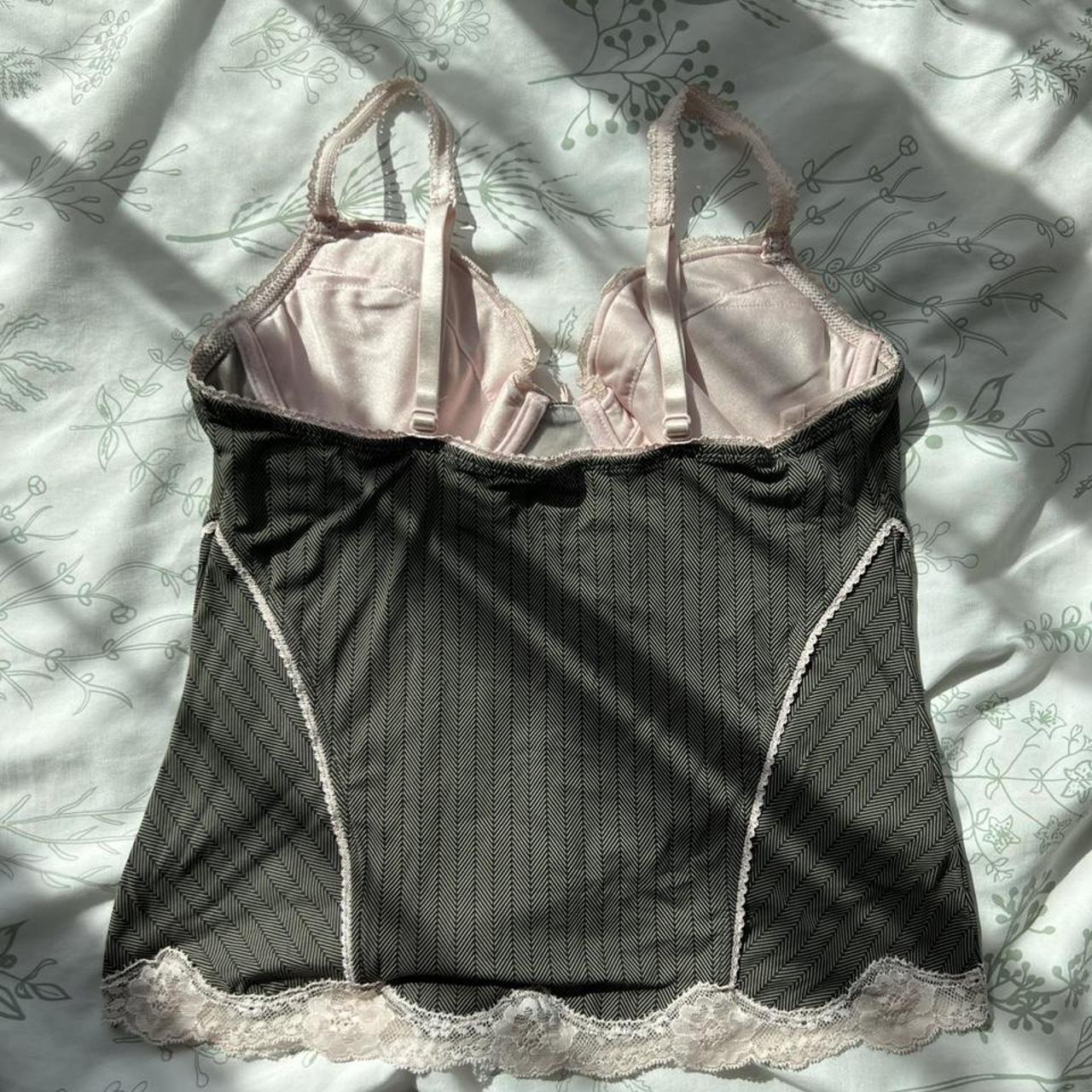 H&M Women's Grey and Pink Bra | Depop