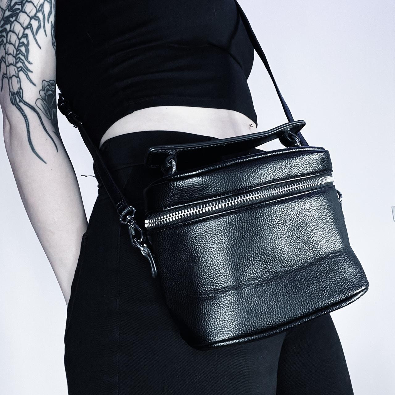 [CHECK BIO BEFORE PURCHASE] ⚠️ [ITEM DESCRIPTION] >... - Depop