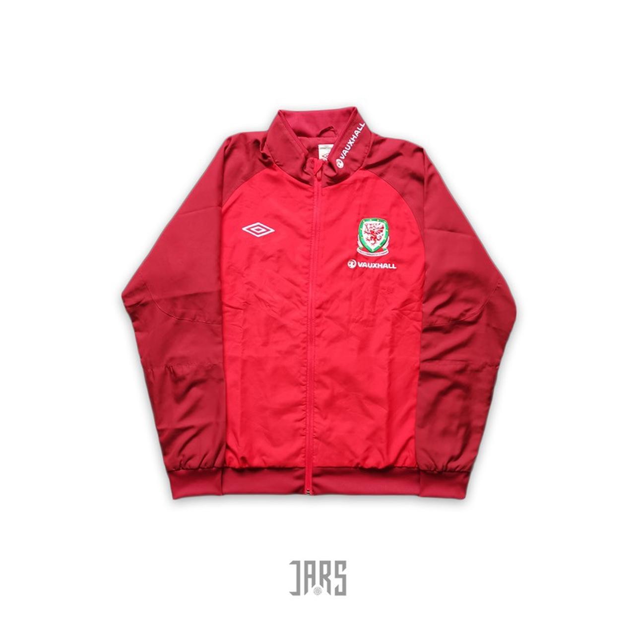 2012-13 Wales Training Jacket Size: XL... - Depop