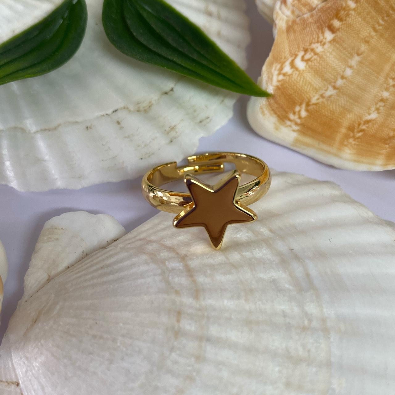Gold Chunky Star Ring Adjustable S/M 🐢 For every... | Depop