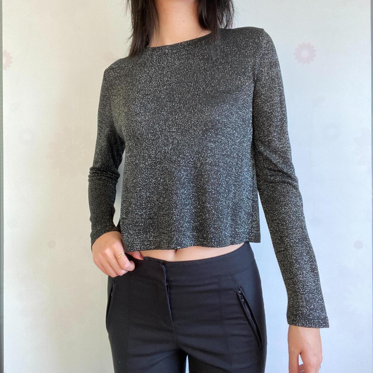 Women's Silver and Grey T-shirt | Depop