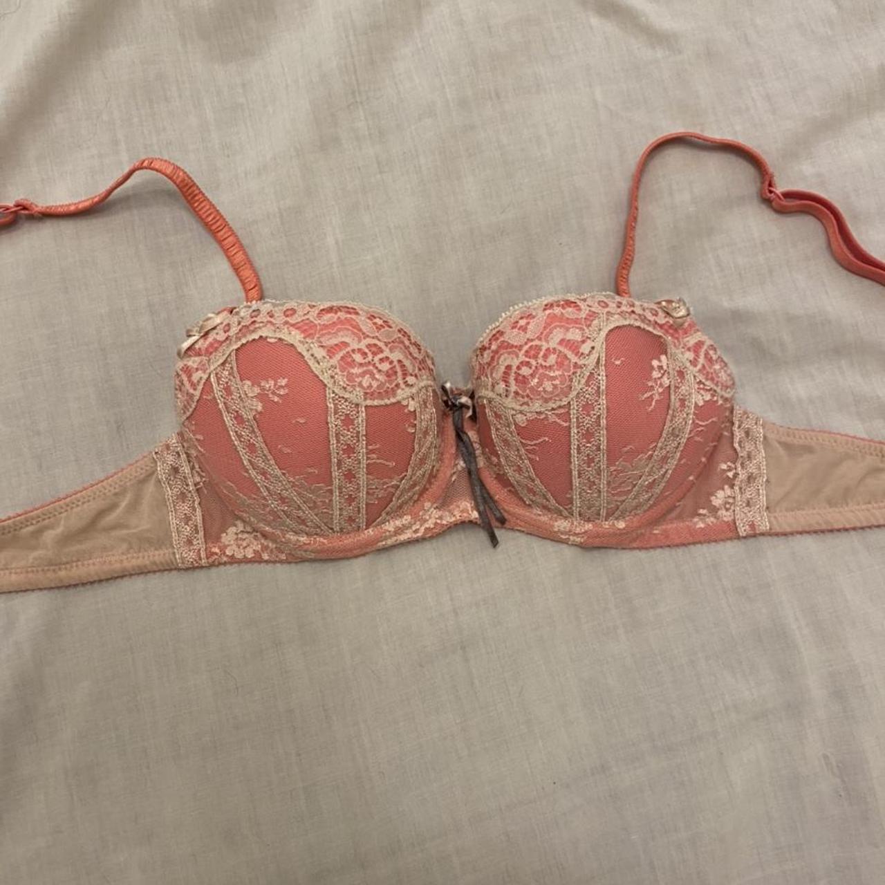 adorable pink and white lace vintage underwire bra,... - Depop