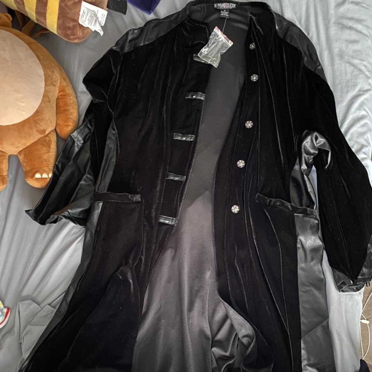 Vampire pirate esque coat (This is a make me sell... - Depop