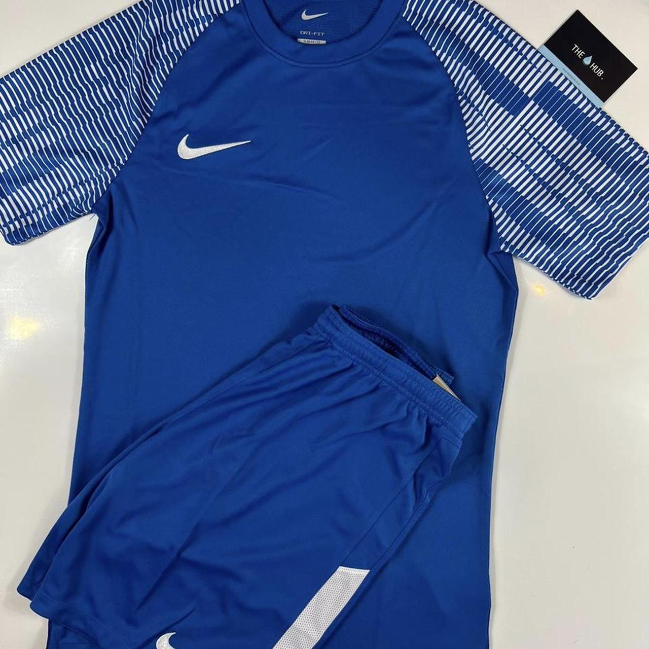 Nike Dri-Fit Academy Set - Depop