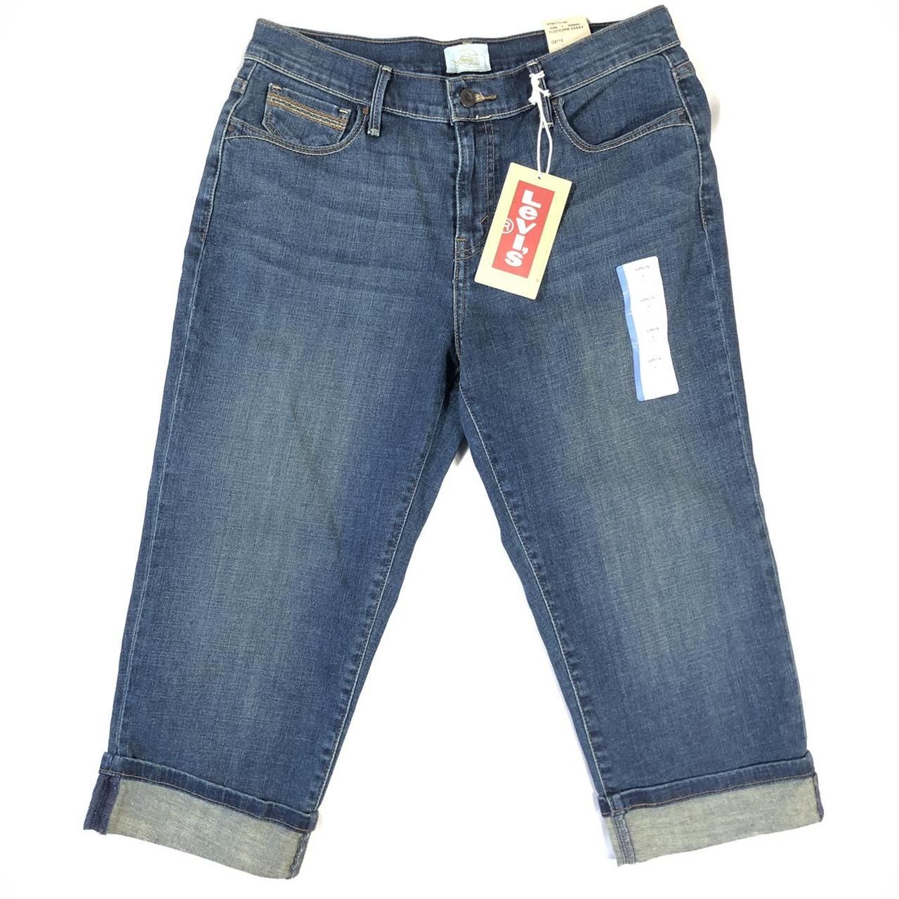 Levi’s 515 capris. Misses size 8, mid-rise. NWT... - Depop