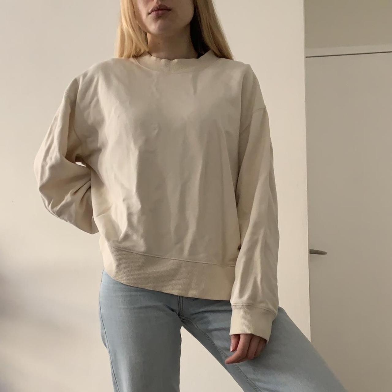 Women's Cream Jumper | Depop