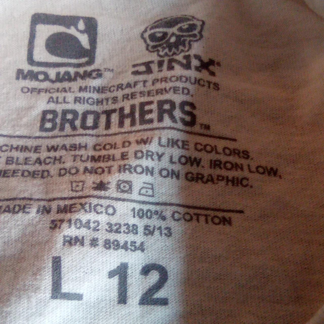 Adorable chibi minecraft shirt! Features Steve and... - Depop