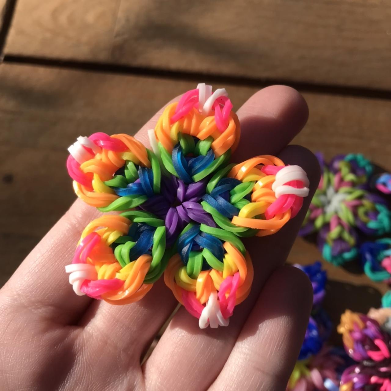Rainbow loom flower decor *updated post* -1=$4... - Depop