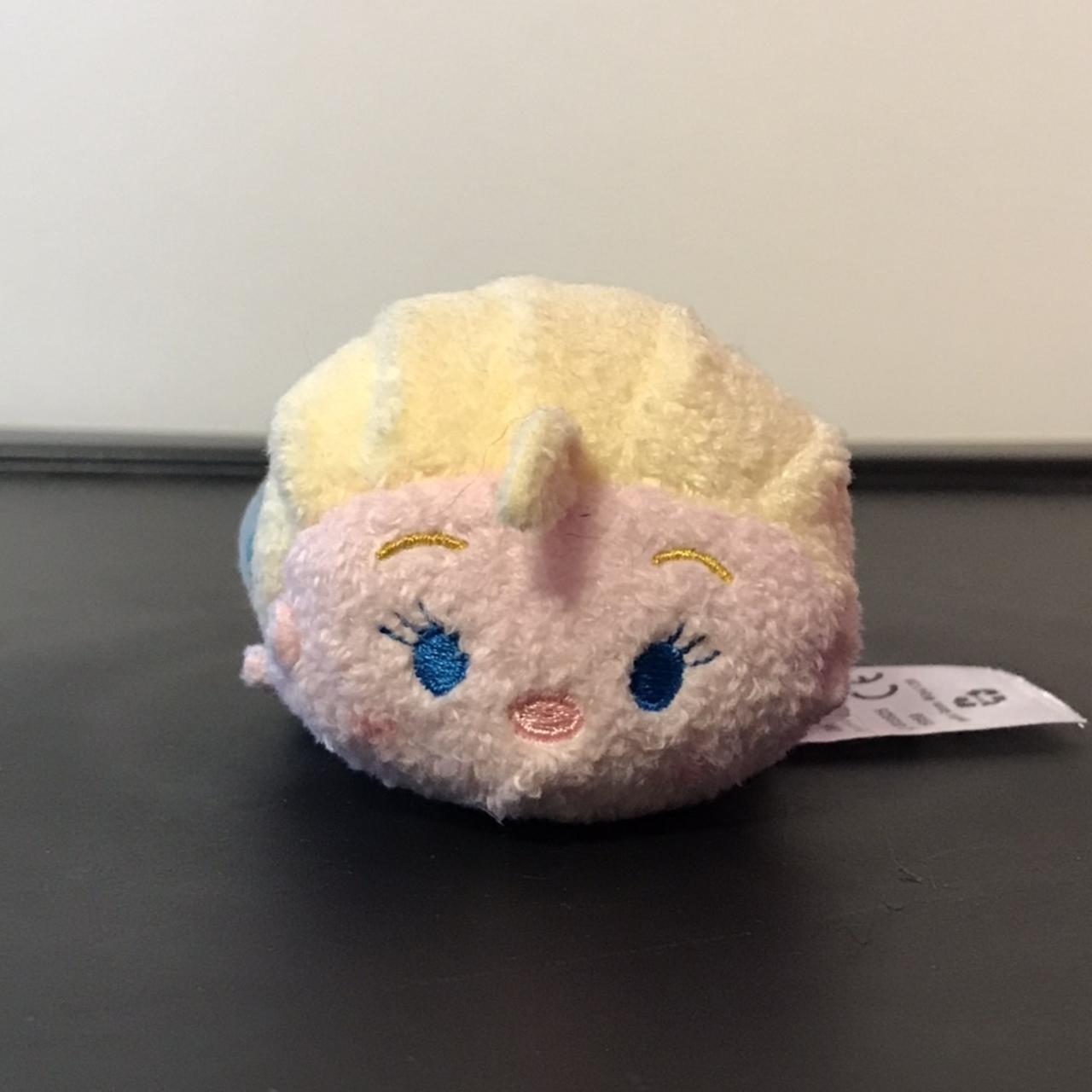 *elsa disney tsum tsum* -elsa after her ice... - Depop
