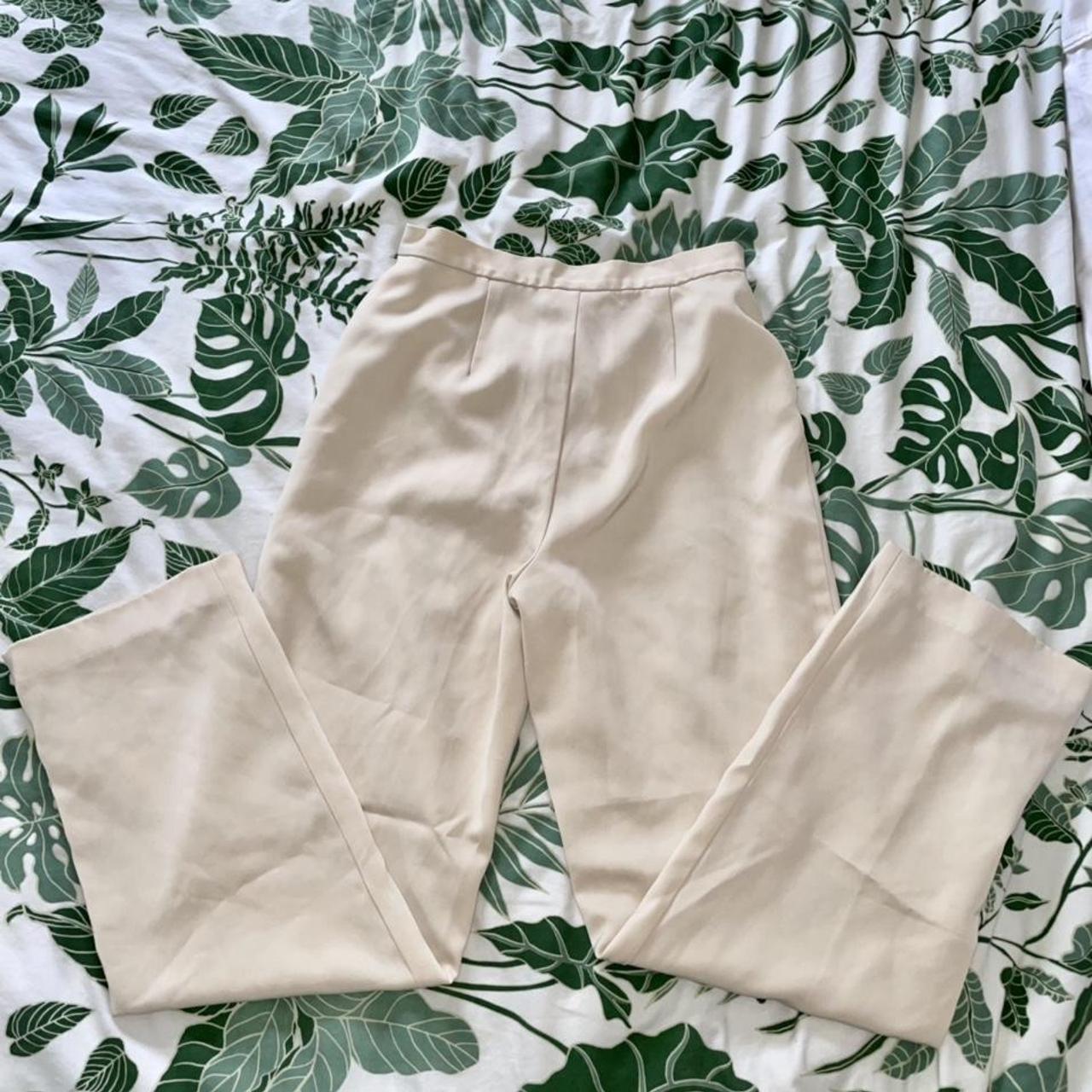 Vintage cream Mary McFadden pants - Depop