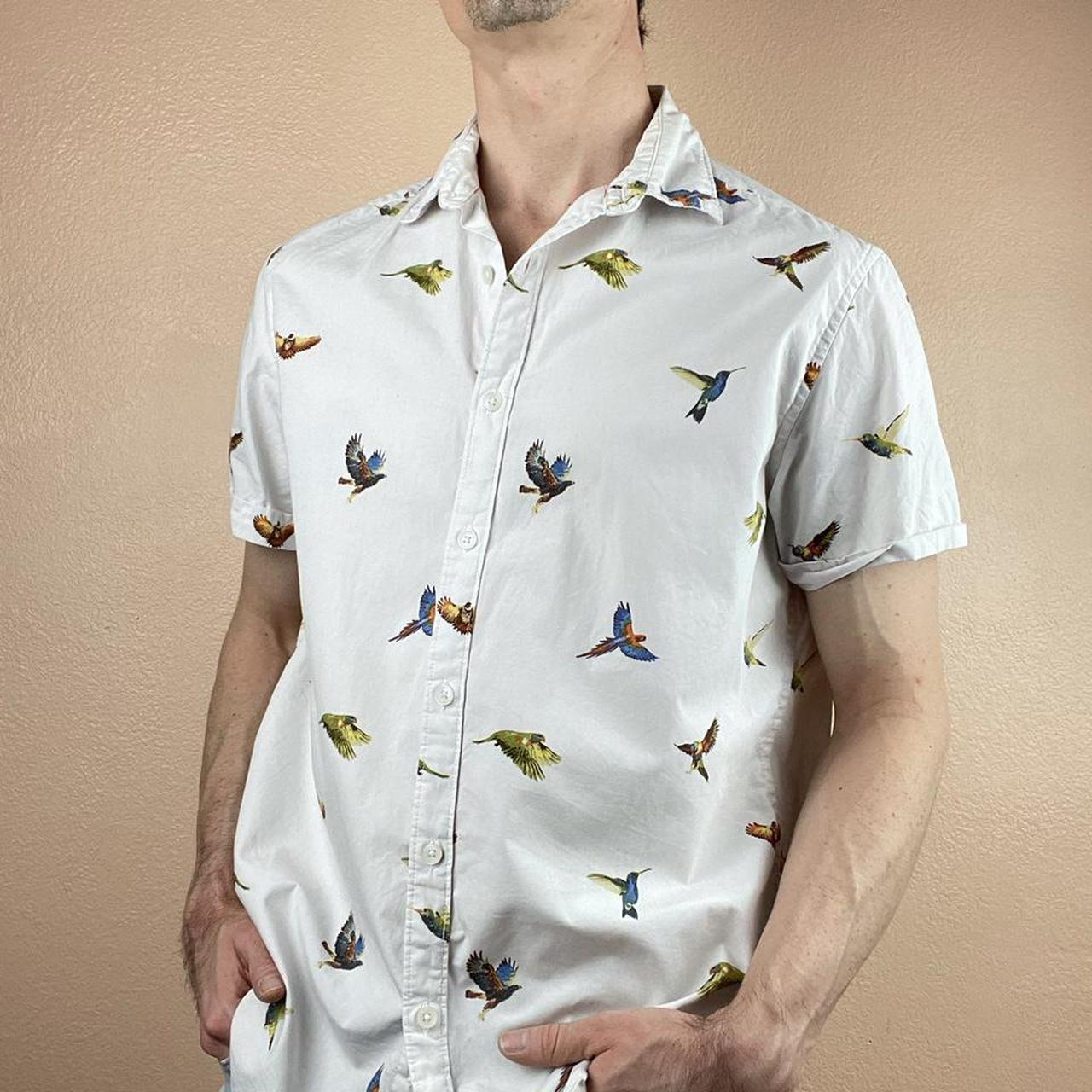 Awesome button down with vibrant birds flying... - Depop