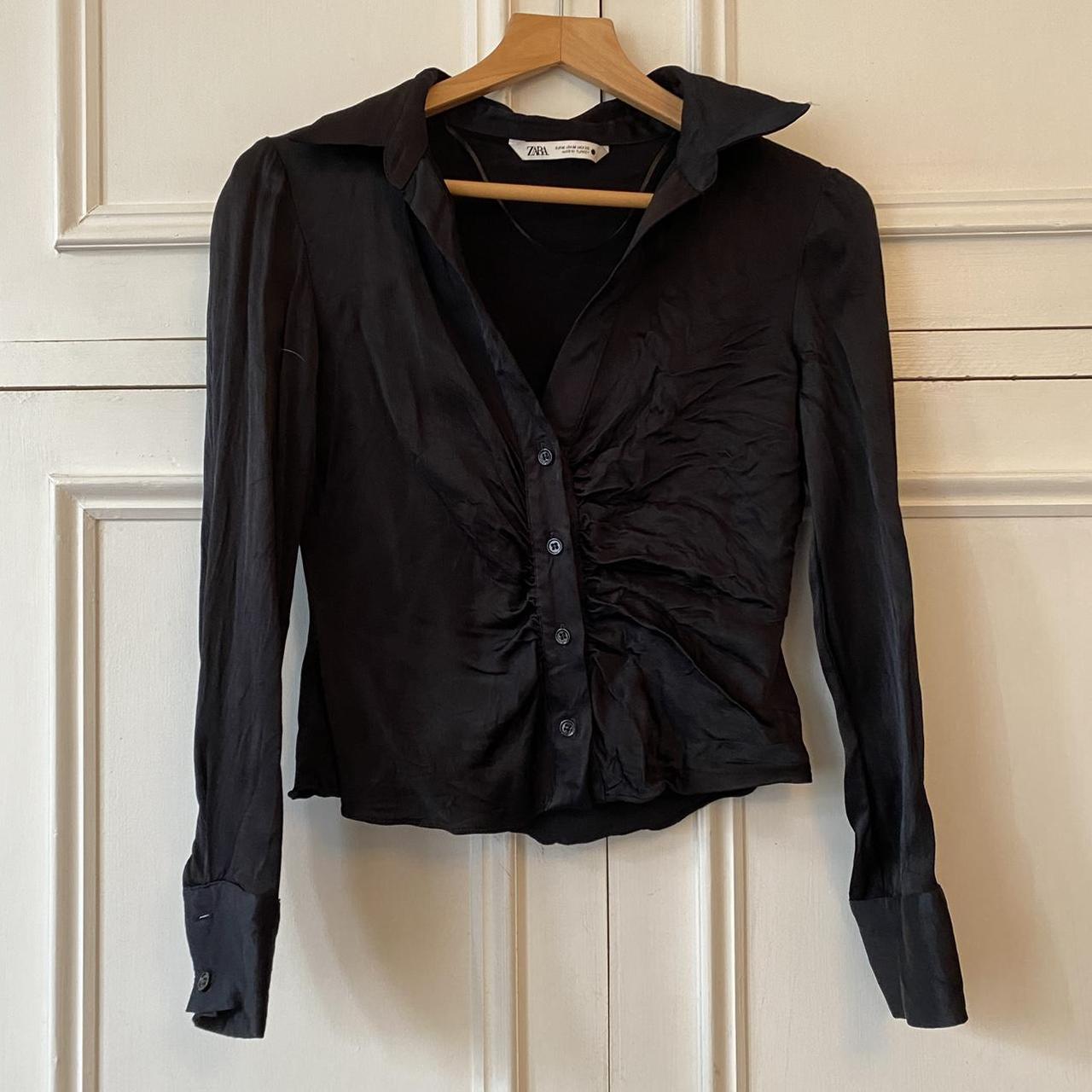 Zara hourglass blouse satin feel Worn like once or... - Depop
