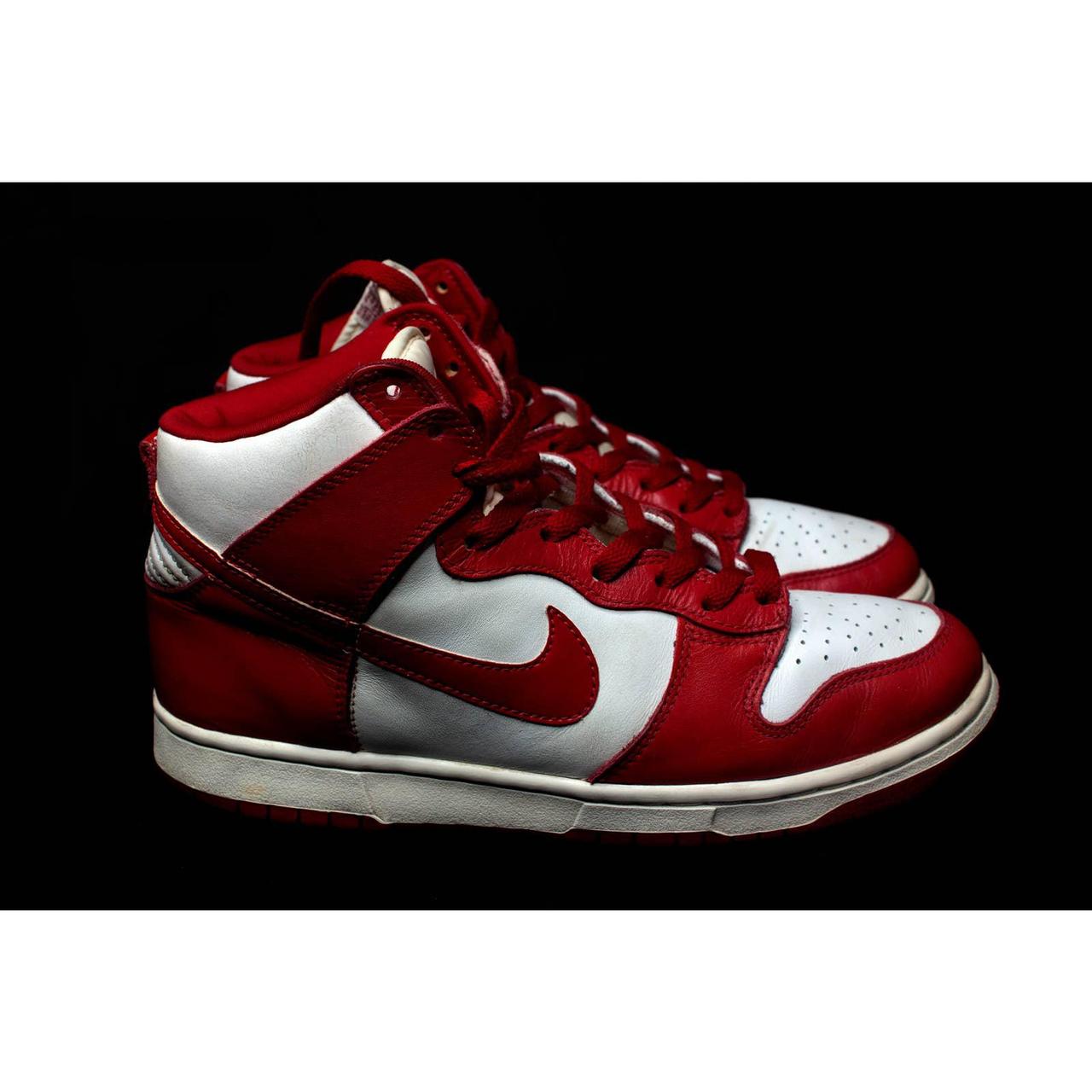 Nike Men's Red and White Trainers | Depop