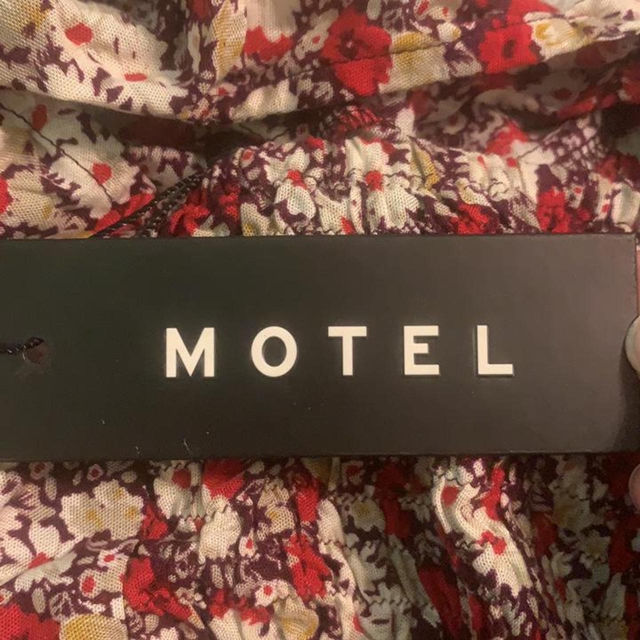 NWT Motel Rocks Floral Top ! Brand New Never Worn ! - Depop
