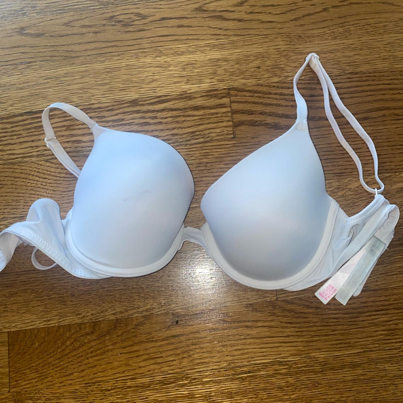 White VS pink bra size 34C worn with life left - Depop
