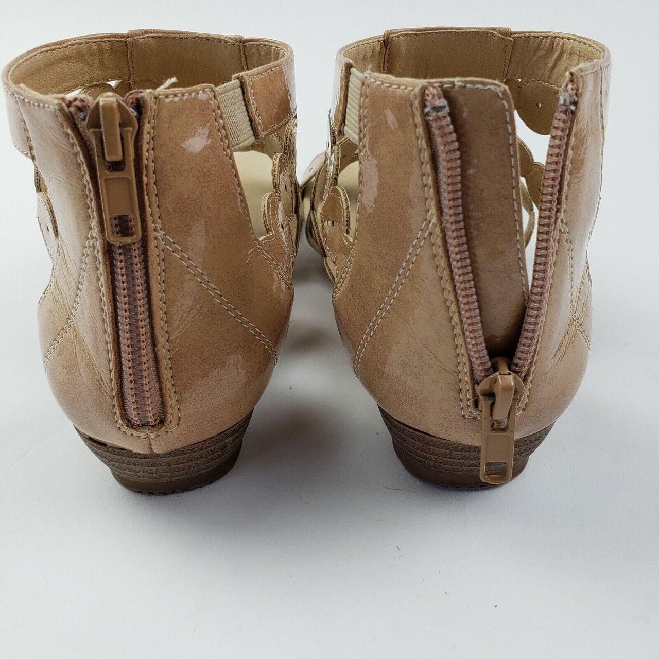 Avon Women's Sandals | Depop