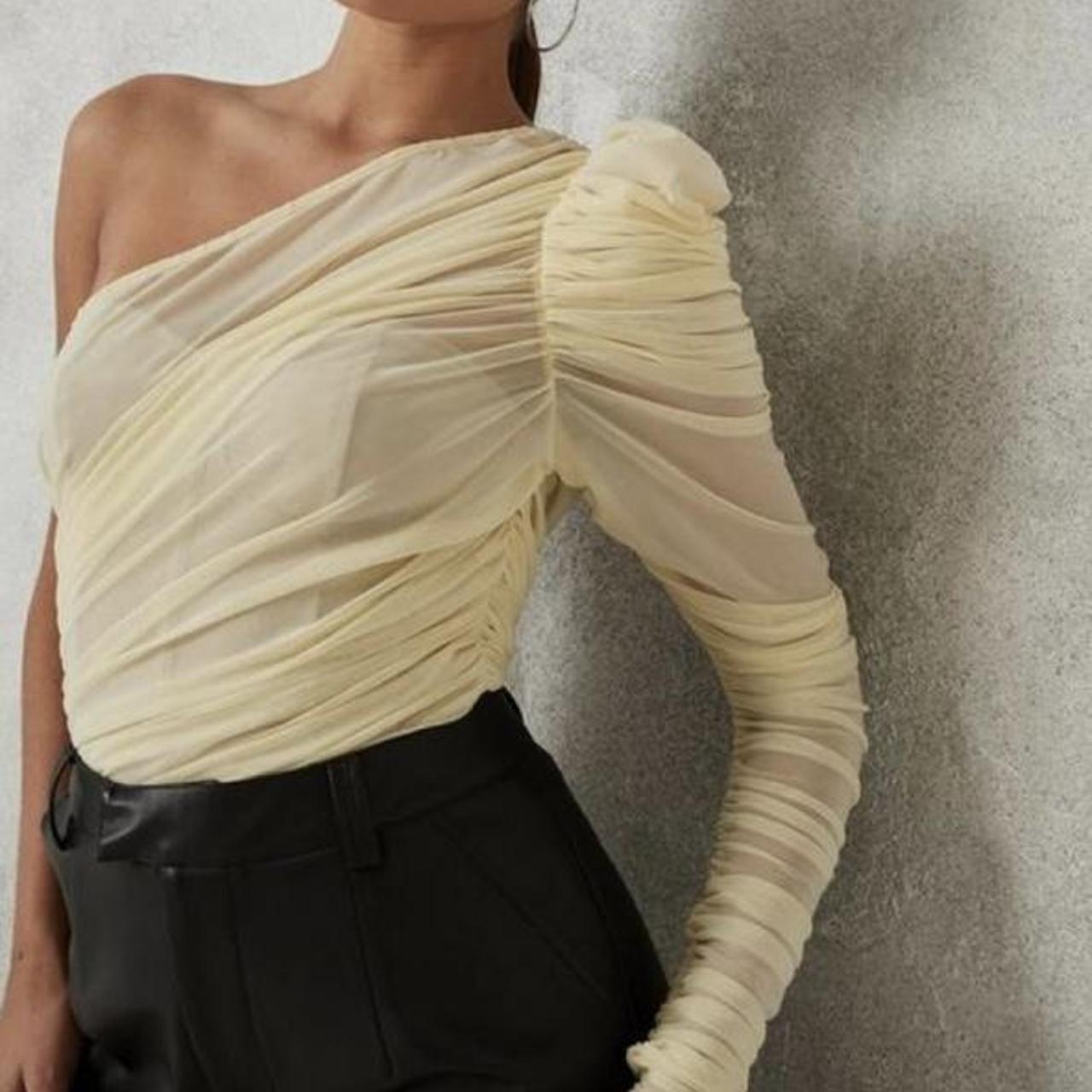 Missguided one shoulder lemon top Worn once for a... - Depop