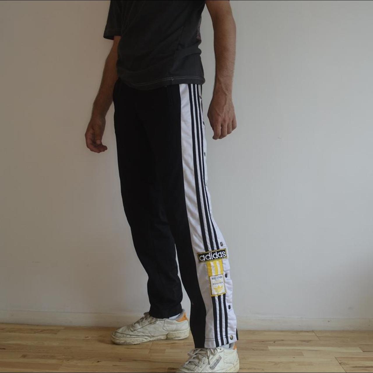 ADIDAS SNAP PANTS 📐 Measurements - 28” 👕... - Depop