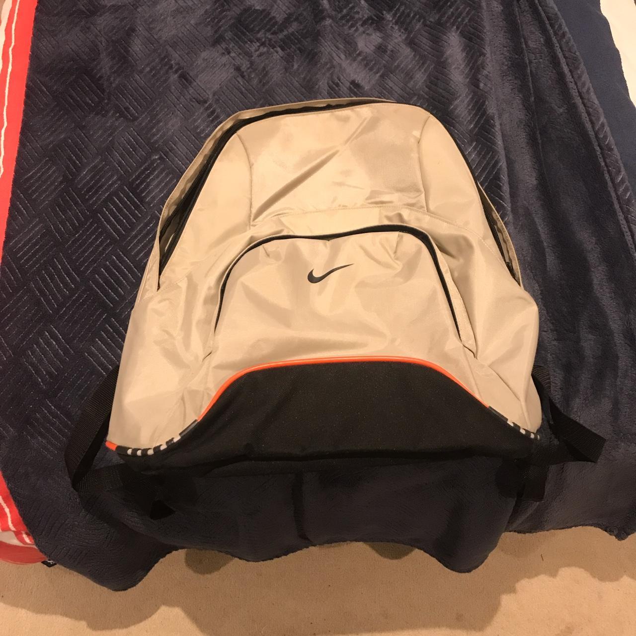 Retro Nike bag /backpack Good for school and good... - Depop