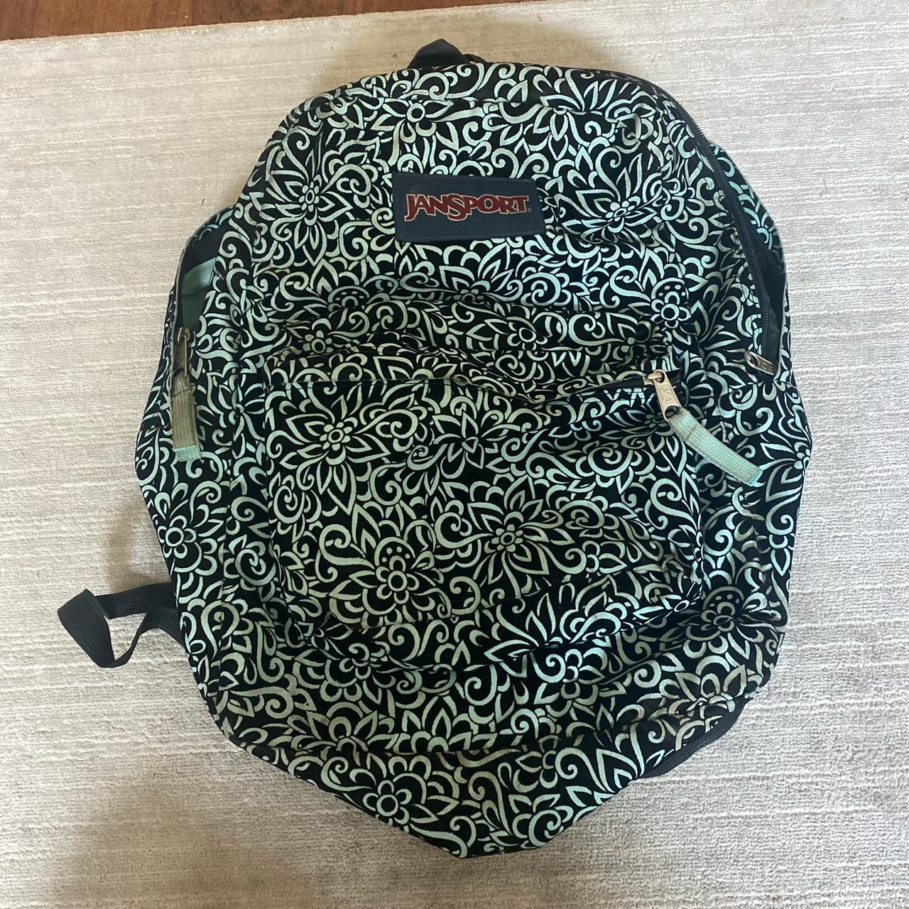Jansport Backpack Worn in the inside a little bit... - Depop