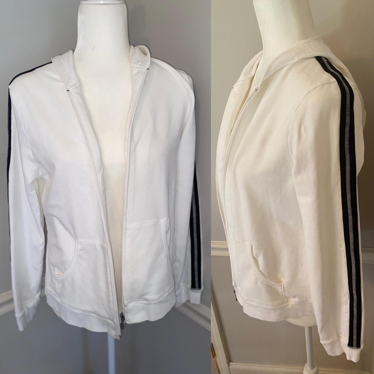 NWT y2k white Style & Co Sport zip up... - Depop