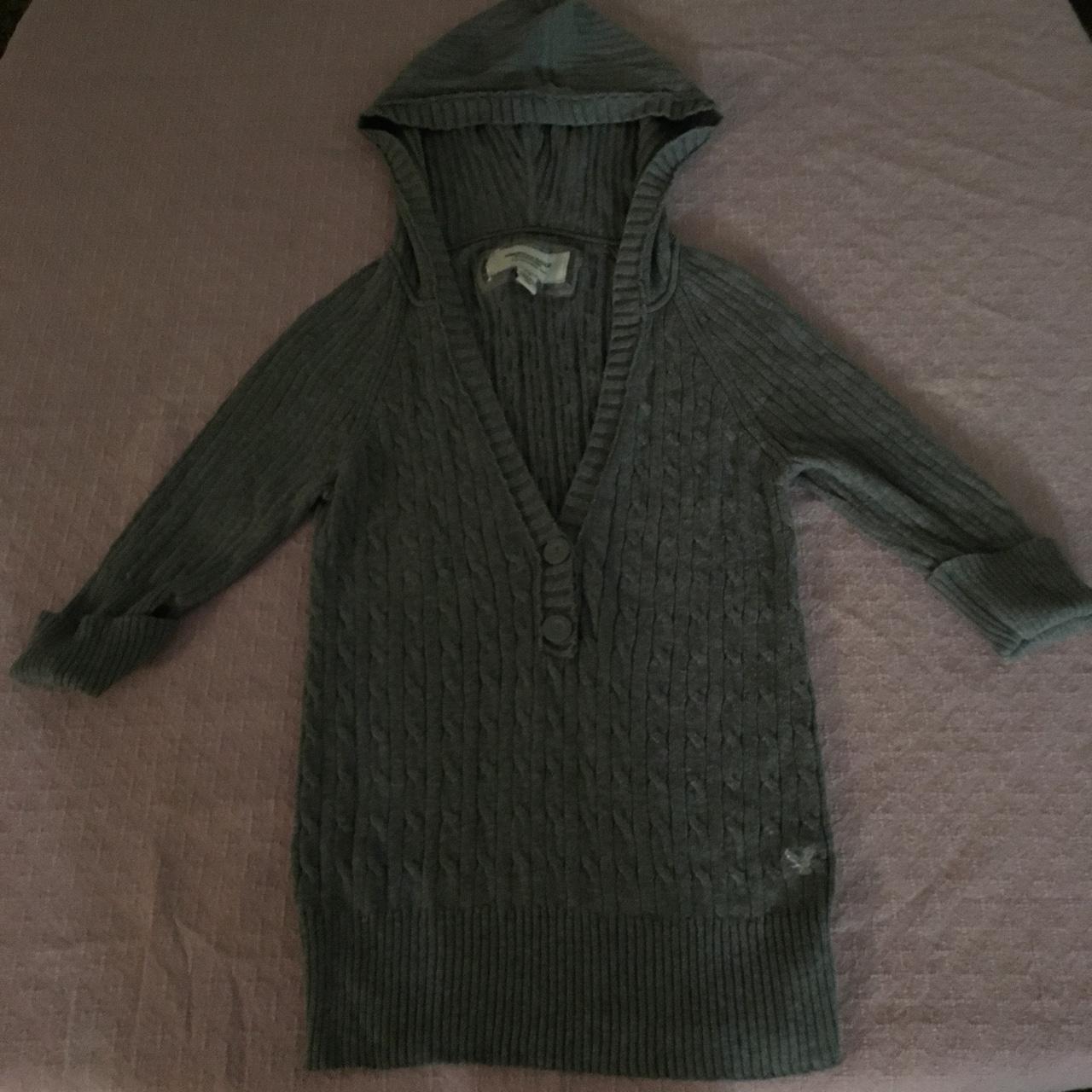 Cute small preppy grey v neck pullover sweater with... | Depop