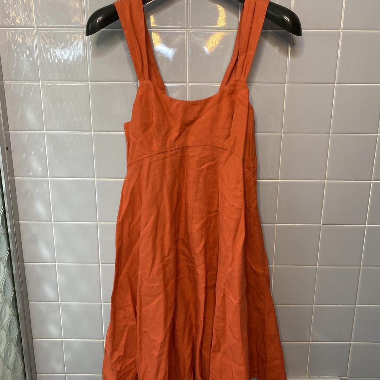 Linen French Connection knee length dress with... - Depop