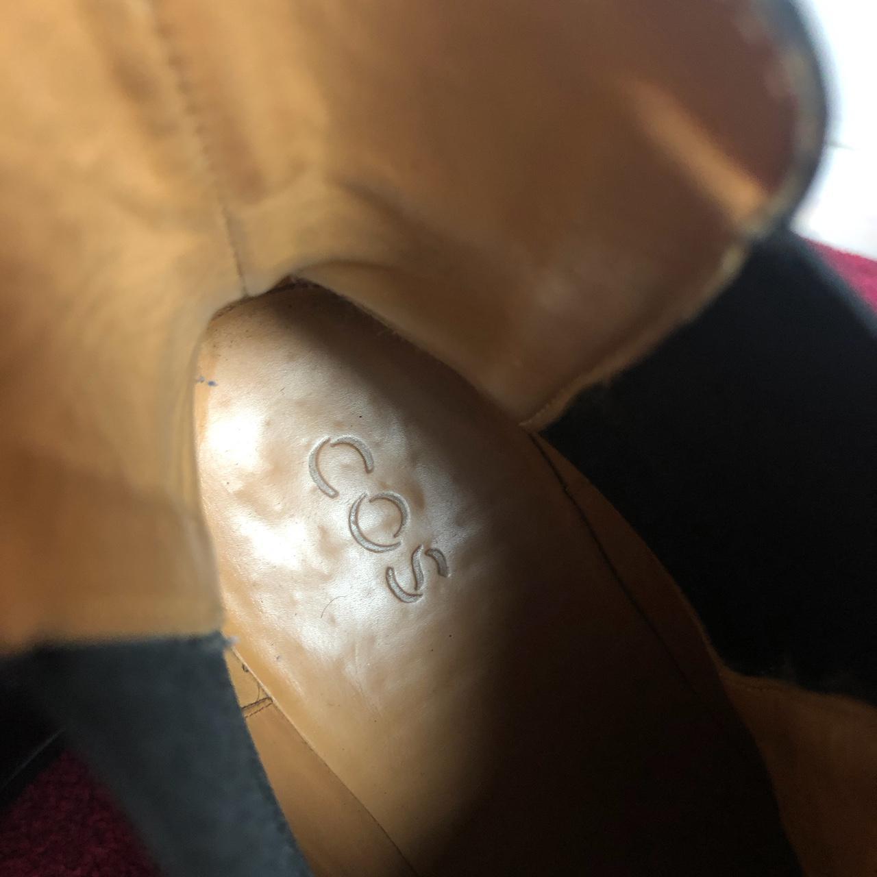 Cos black leather Chelsea boots. Really good for... - Depop