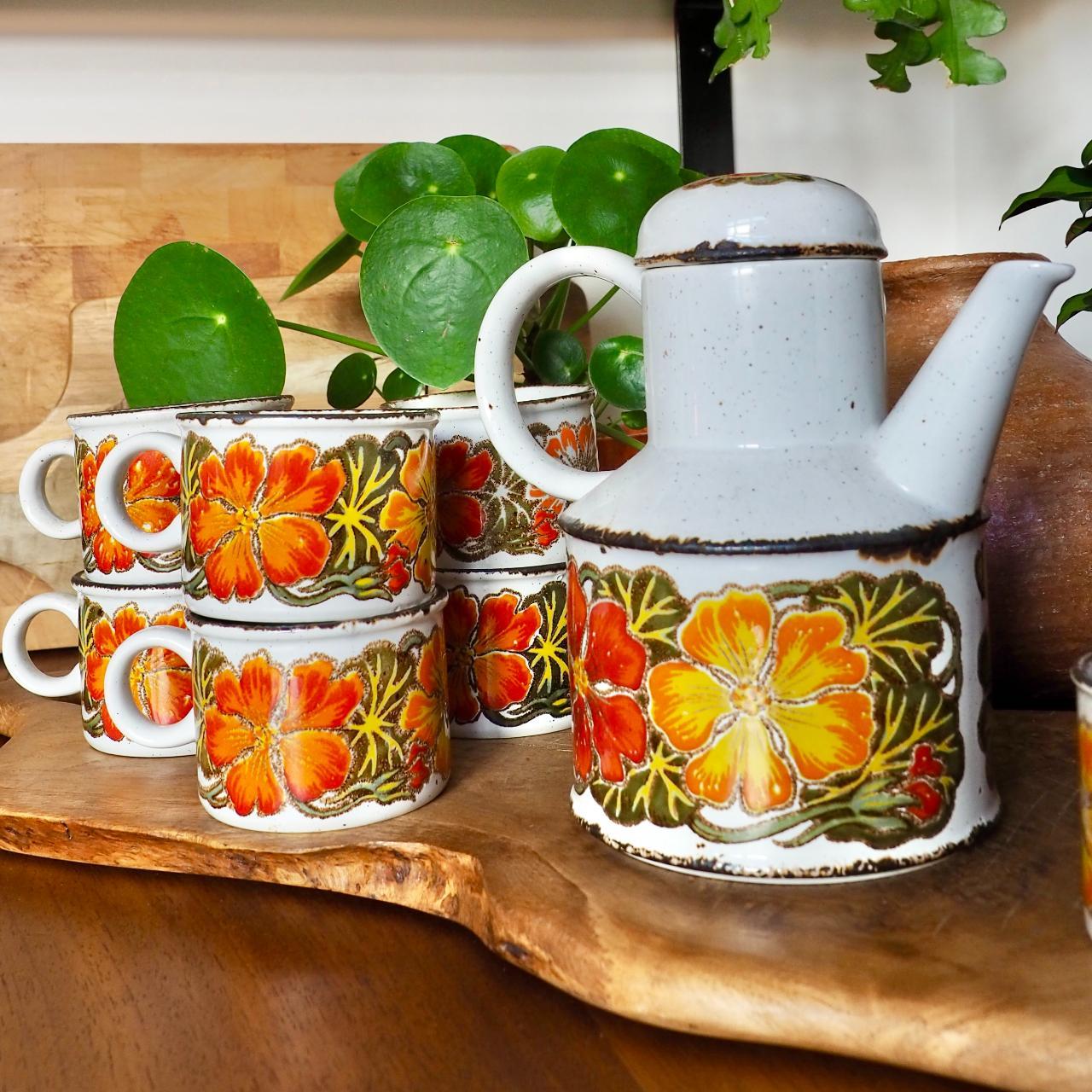 MIDWINTER POTTERY STONEHENGE RANGE 'NASTURTIUMS' -... - Depop