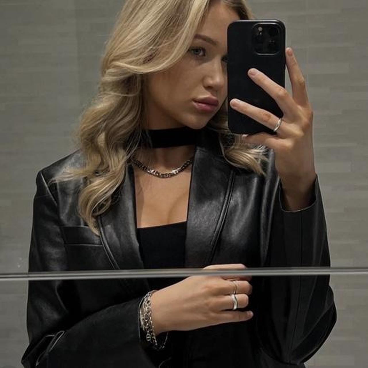 Zara black chocker neckline top, super flattering... - Depop