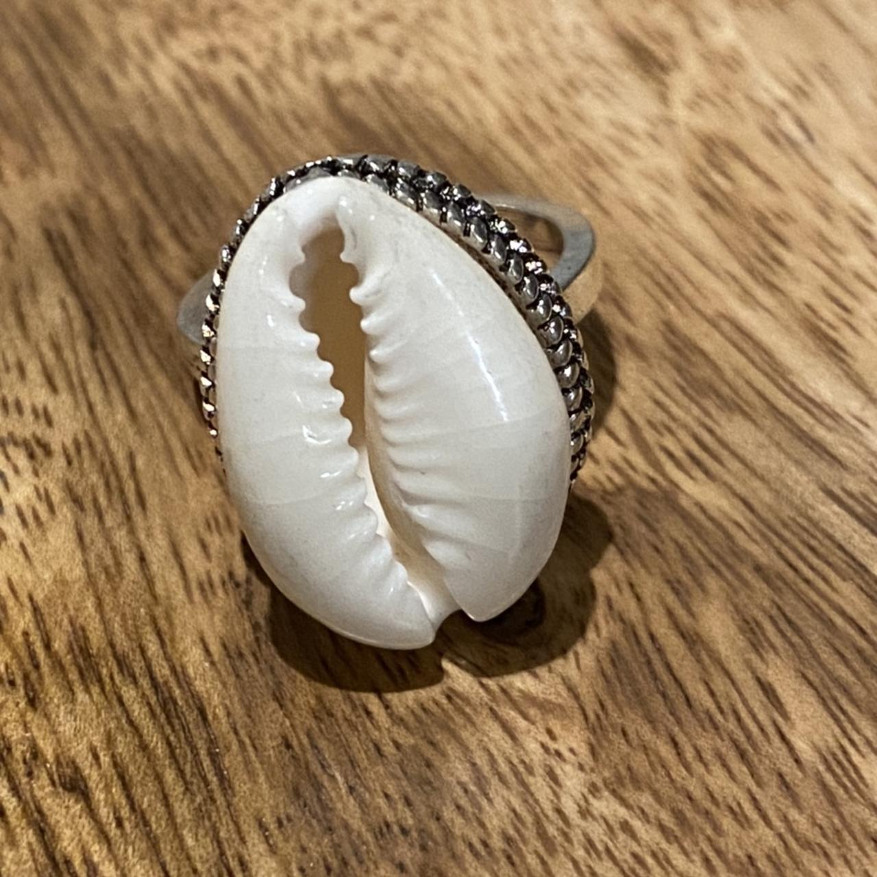 SELLING BOHO COWRIE SHELL RINGS! Sizing posted in... - Depop