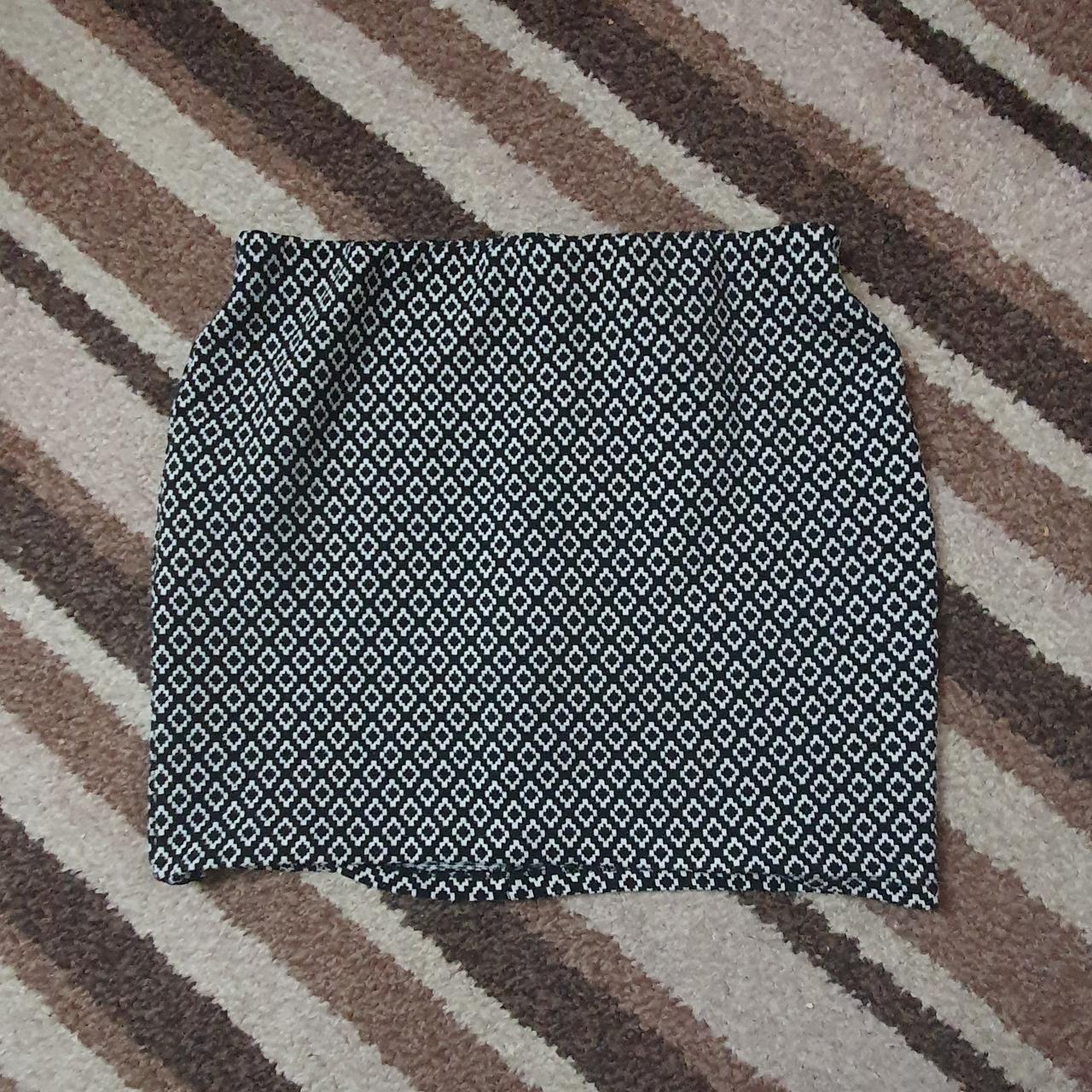 Primark black and white diamond pattern pencil mini... - Depop