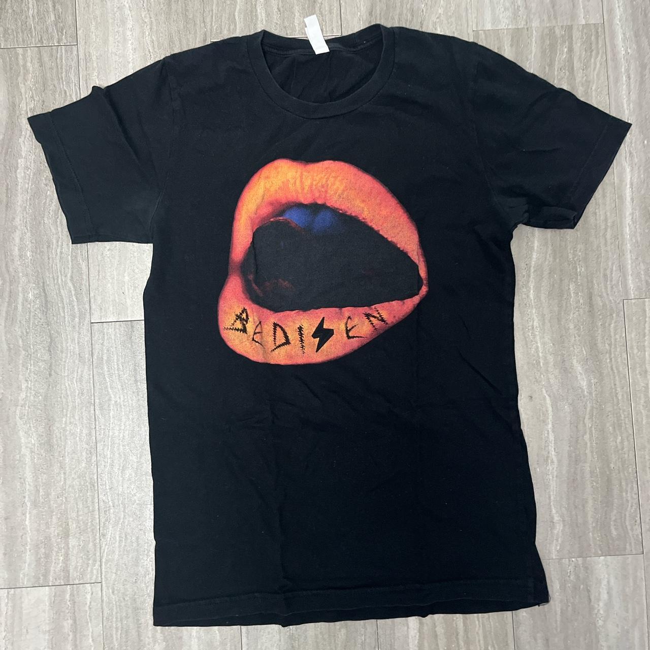 Super cool neon light lips tee Has “Bedisen” written... - Depop