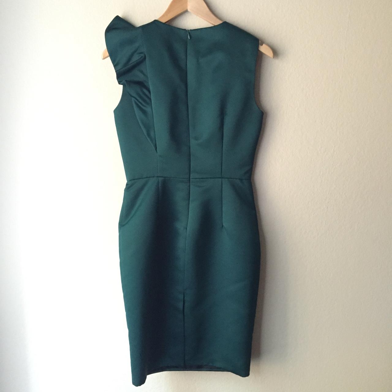 Zara Basic kelly green fitted dress with frill... - Depop