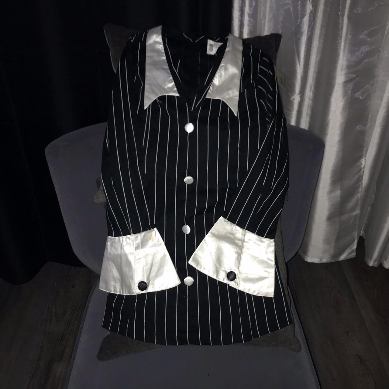 This is a Female Mob Boss costume. It is a perfect... - Depop