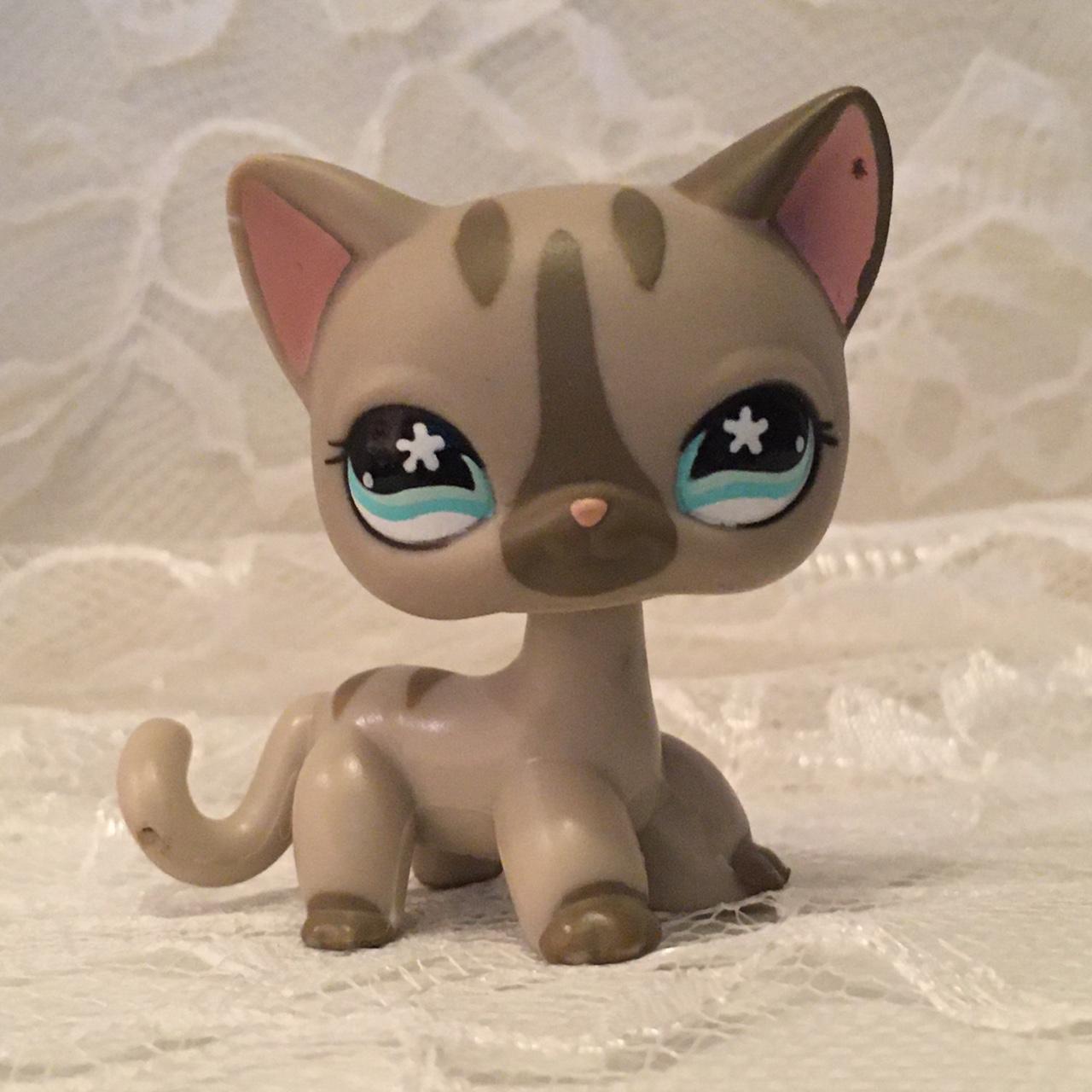 Lps shorthair 792 A few blemishes... - Depop