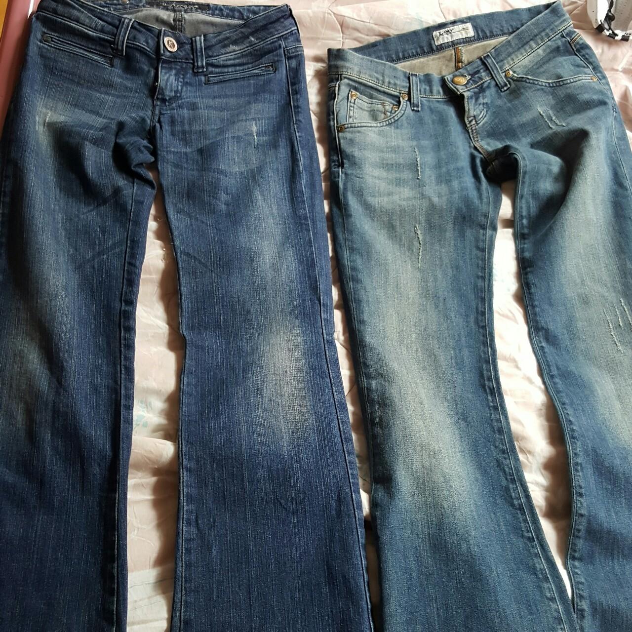 Due paia di jeans a zampa di elefante. Taglia 38... - Depop