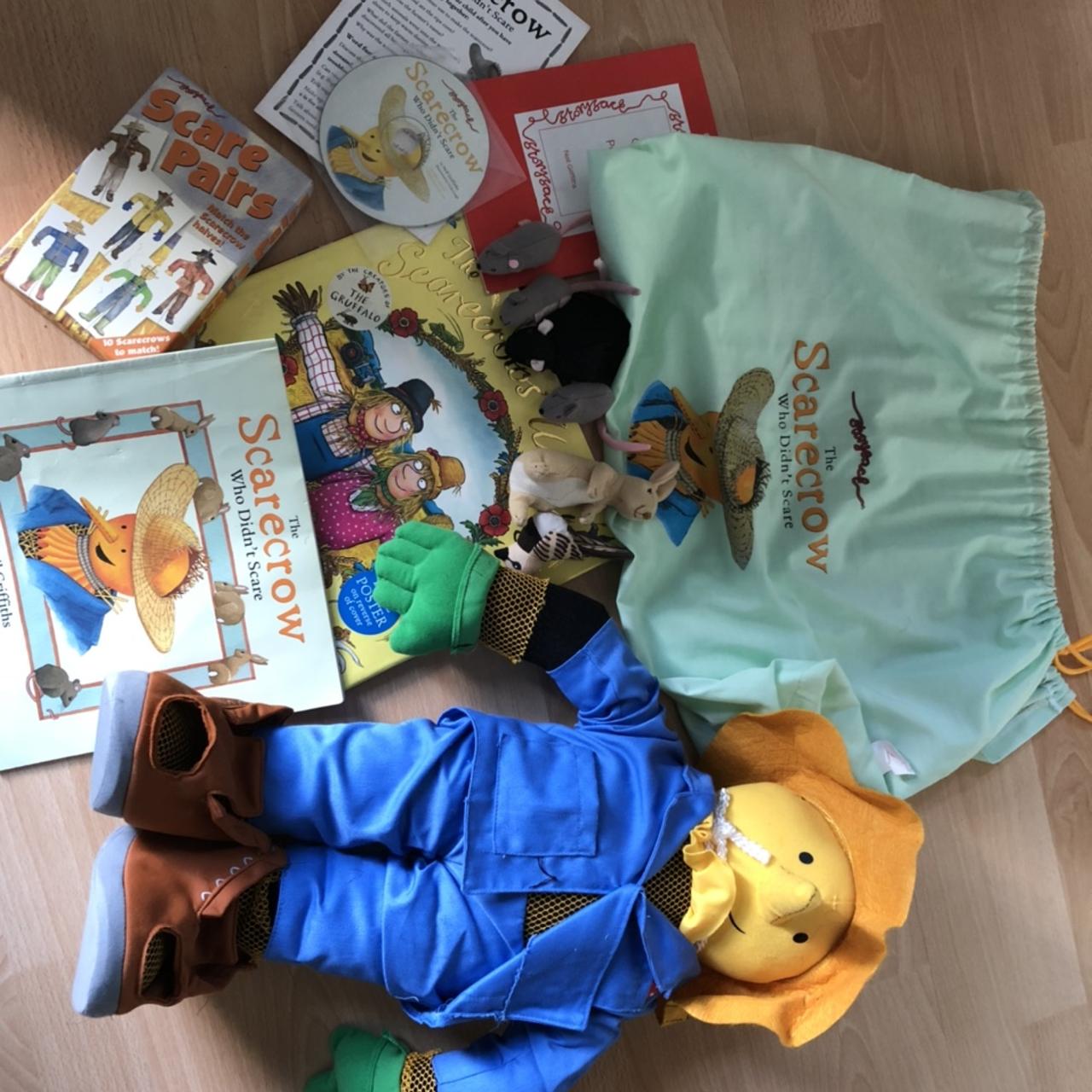 The scarecrow who didn’t scare story sack with props... - Depop